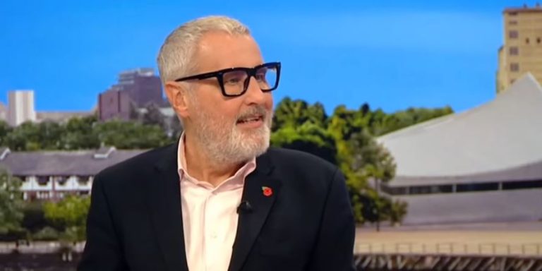 Dermot Murnaghan Illness Reveals How Stage Four Cancer Can Hide in ...